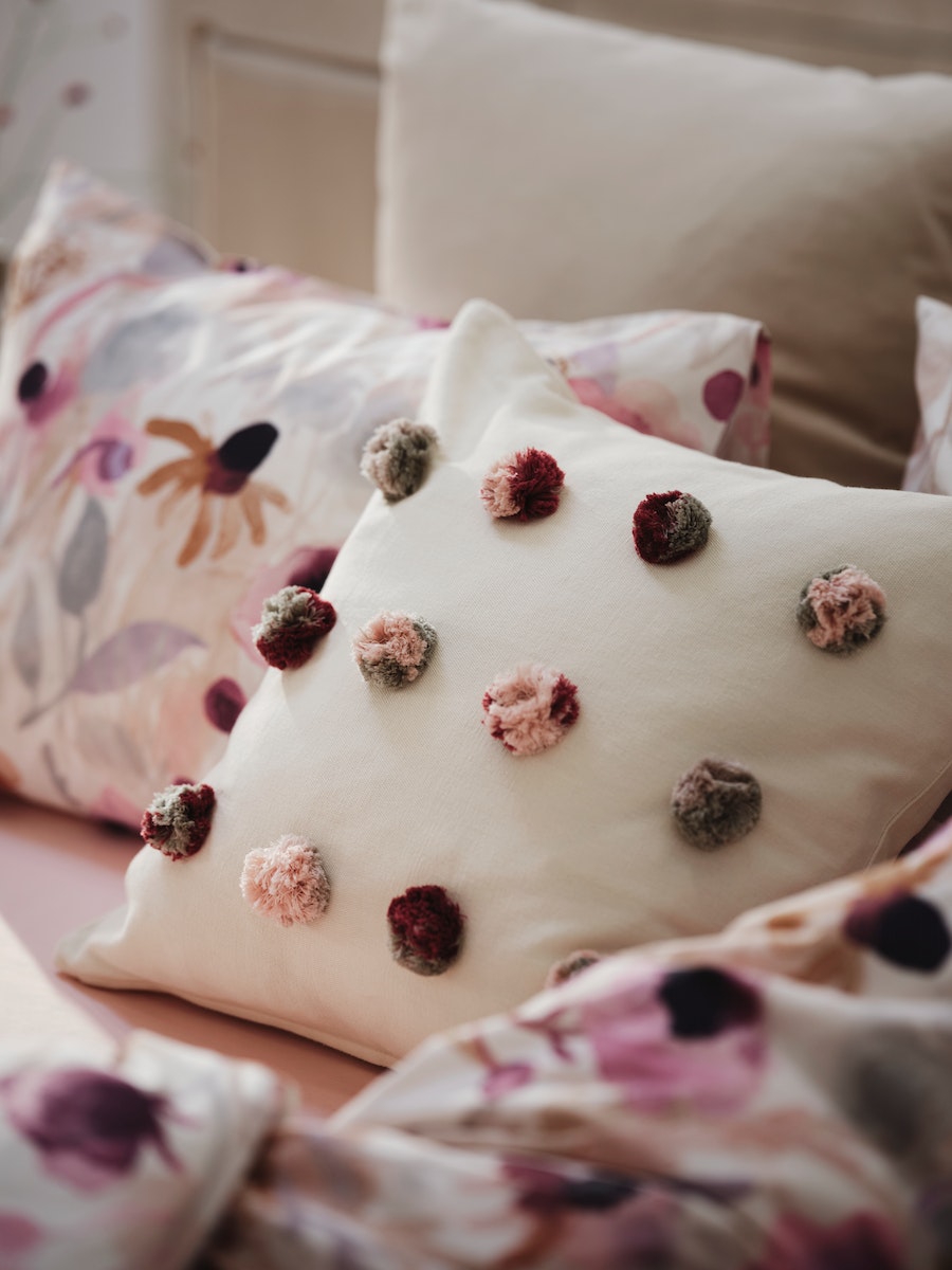 New season cushions and throw with social business Rangsutra